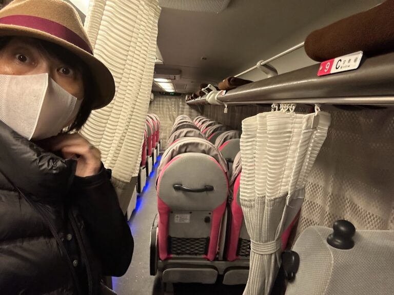 WILLER ウィラーエクスプレスのコモド、後方3列独立シートに乗ってみた - スマホ活用アドバイザー増田由紀ブログ「グーなキモチ！」